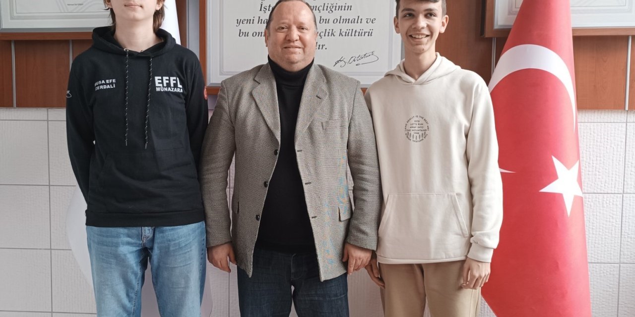 Eskişehir Fatih Fen Lisesi Ekibi Türkiye Geneli ’münazara Turnuvasında ...