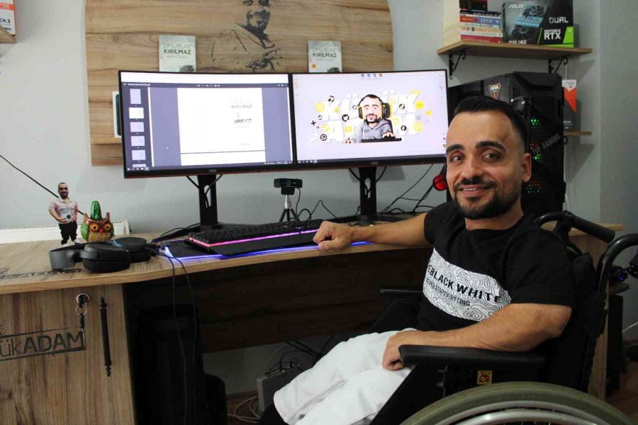 Cam Kemik Hastalarına Rol Model Olmak İstiyor